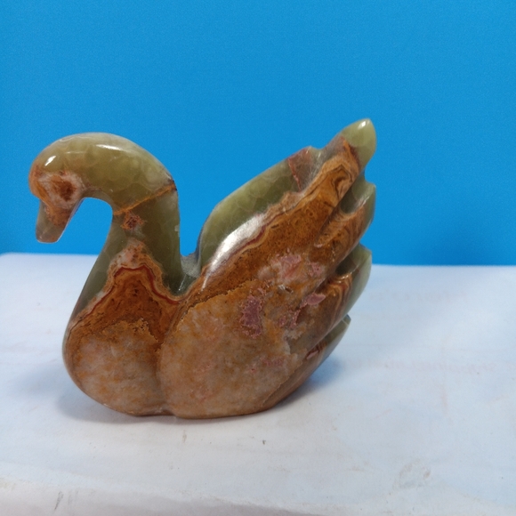 Accents | Marble Swan | Poshmark